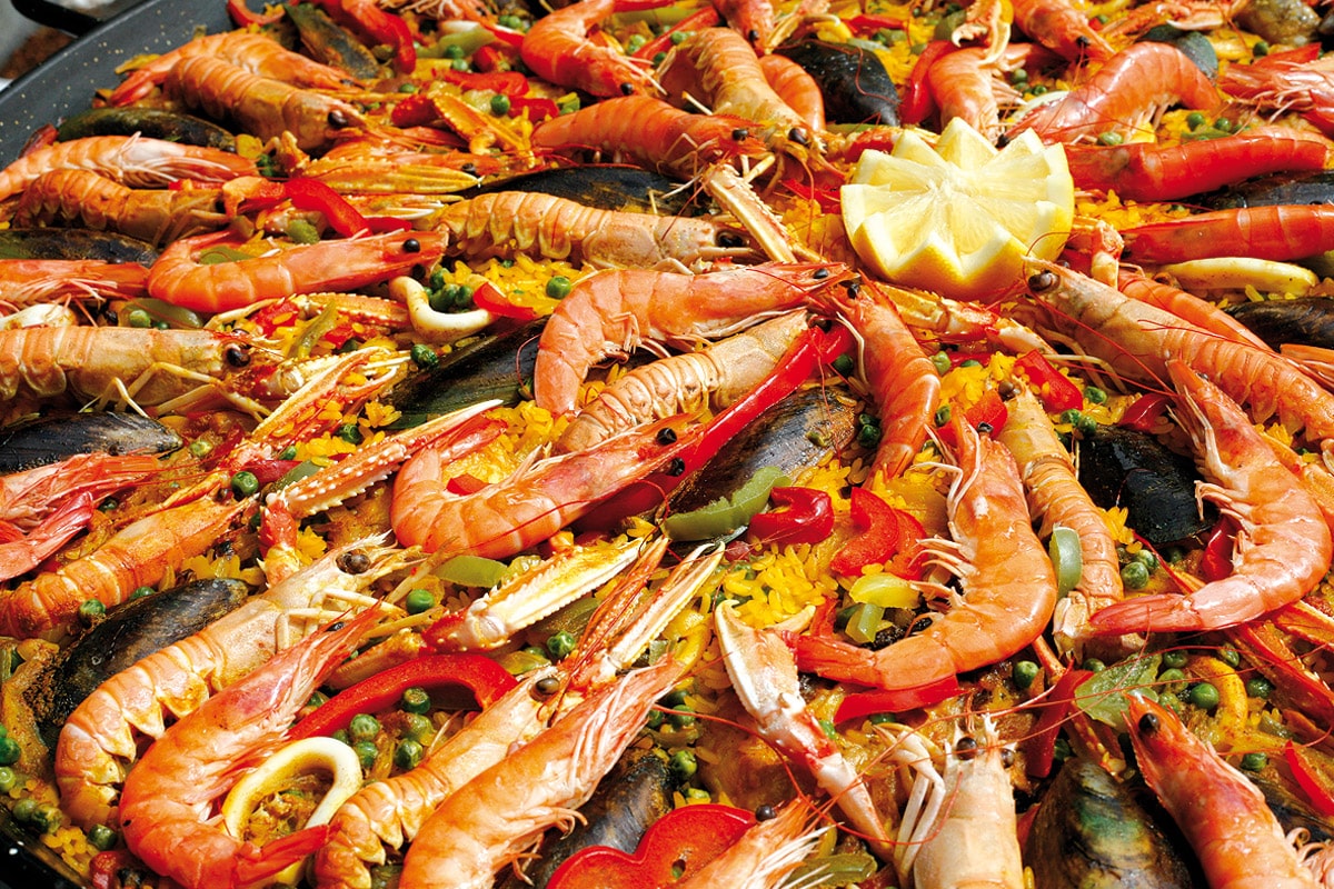 Paella géante au goût d’antan : le secret de grand-mère enfin révélé